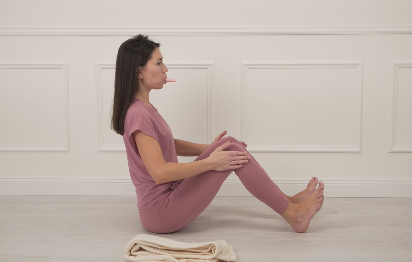 Abdominální píšťala | www.coreyoga.cz